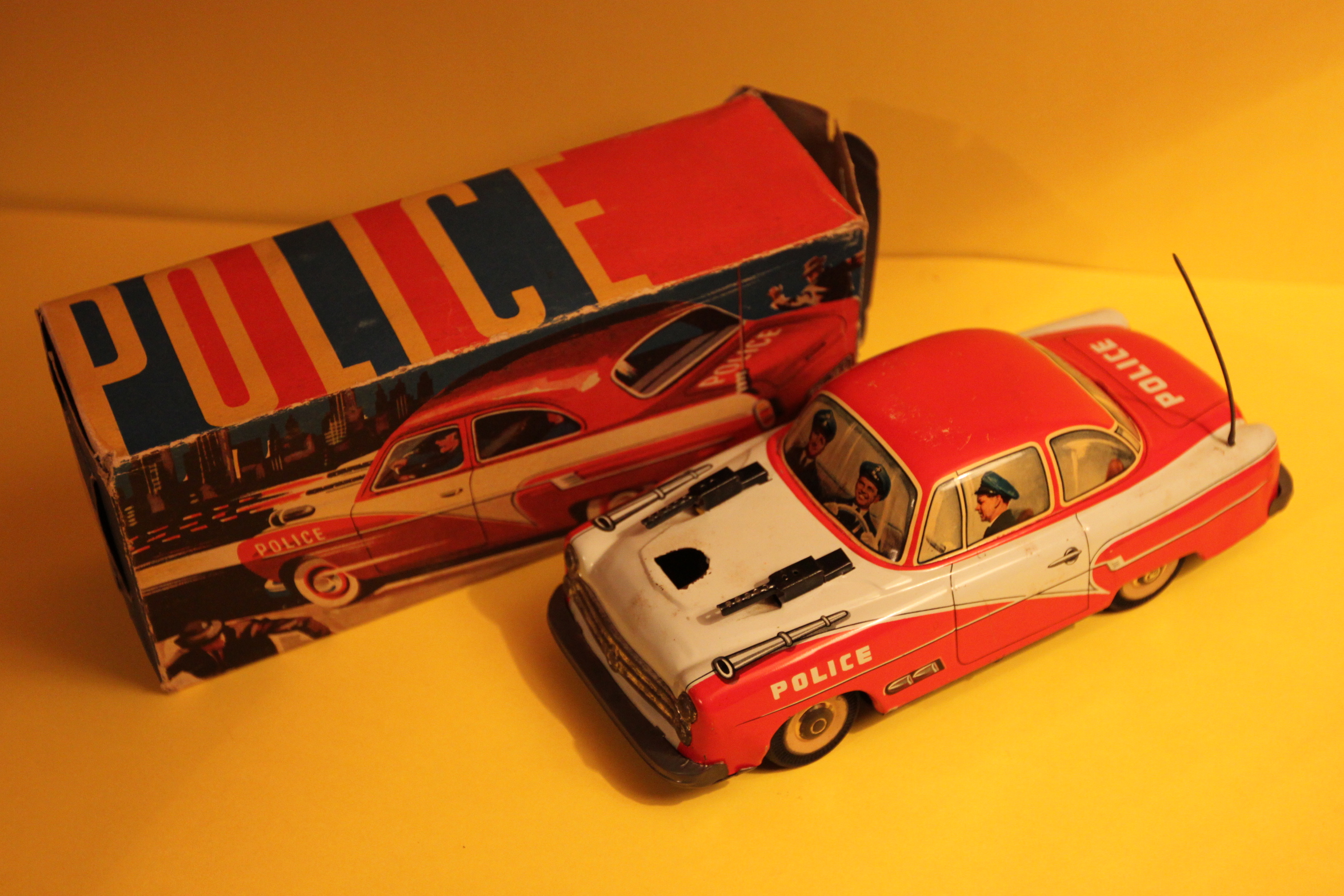 Giocattoli di latta d'epoca